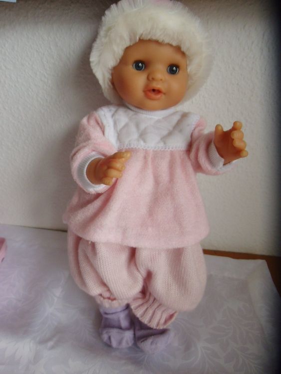 Puppe 38 cm mit Umhängetasche und Kleider | Kaufen auf Ricardo