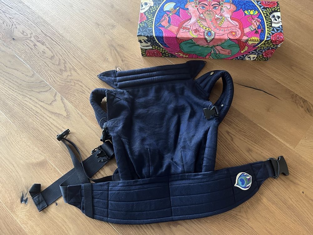 Artipoppe Zeitgest Babytrage (Neu (gemäss Beschreibung)) in Erlinsbach ...