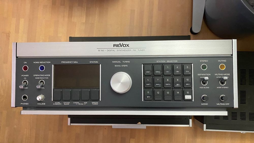 REVOX B760 Digital Synthesizer FM Tuner | Kaufen auf Ricardo
