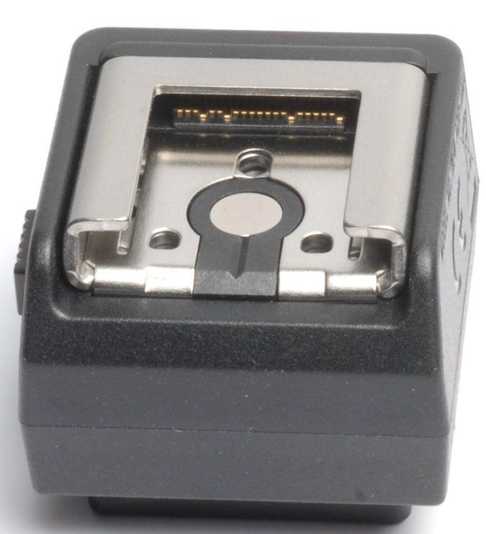 SONY ADP-AMA Blitzschuh-Adapter (Neu und originalverpackt) in Lostorf ...