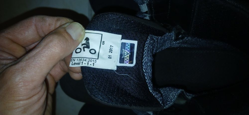 Dainese Motoradschuh Gr.43 (Gebraucht) in Dinhard für CHF 10 – nur ...