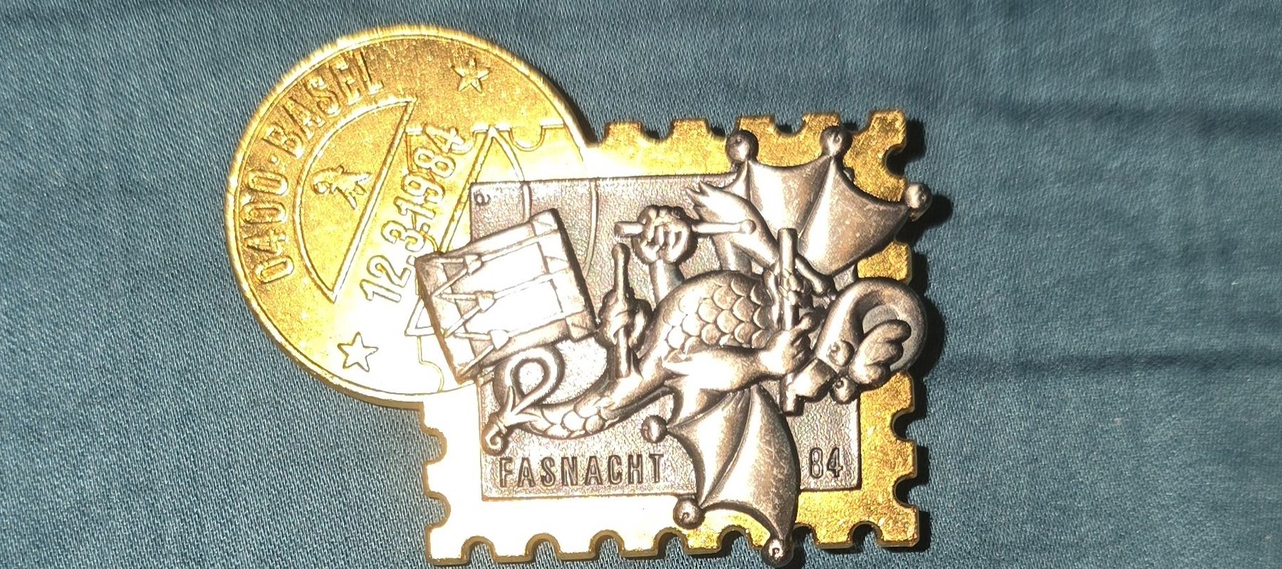 Basler Fasnachtsplakette 1984, Original, Top Zustand! (Gebraucht) in ...