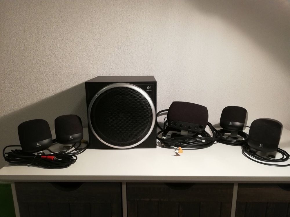 LOGITECH Z-640 Surroundsystem für den PC (Gebraucht) in Galgenen für ...