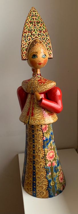 Handbemahlte Russische Holzpuppe (Gebraucht) in Zumikon für CHF 28 – mit Lieferung auf Ricardo ...