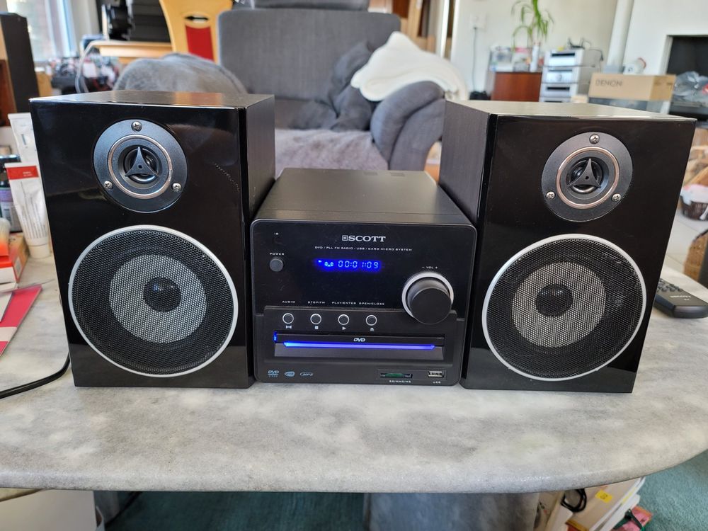 Scott Mini Stereoanlage CD/DVD Player (Gebraucht) in Niederscherli für ...