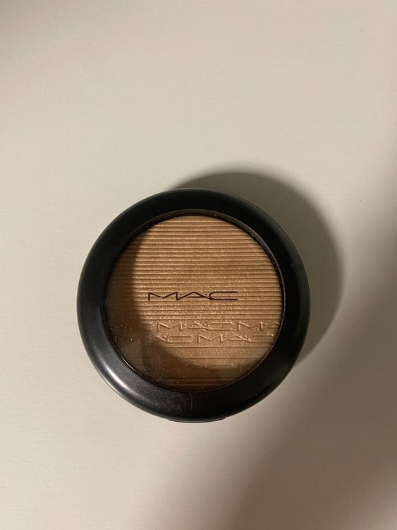 MAC Extra Dimension Skinfinish Show Gold (Gebraucht) in Dielsdorf für ...