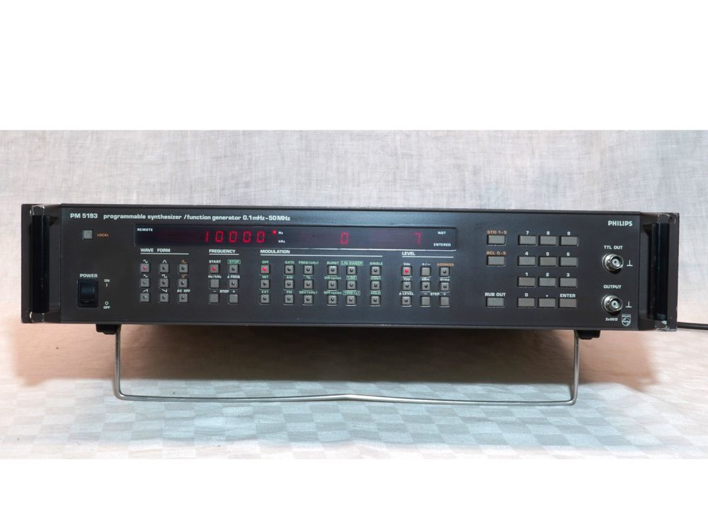 Philips Signal Generator PM5193 0.1mHz-50Mhz. (Gebraucht) in St. Gallen ...