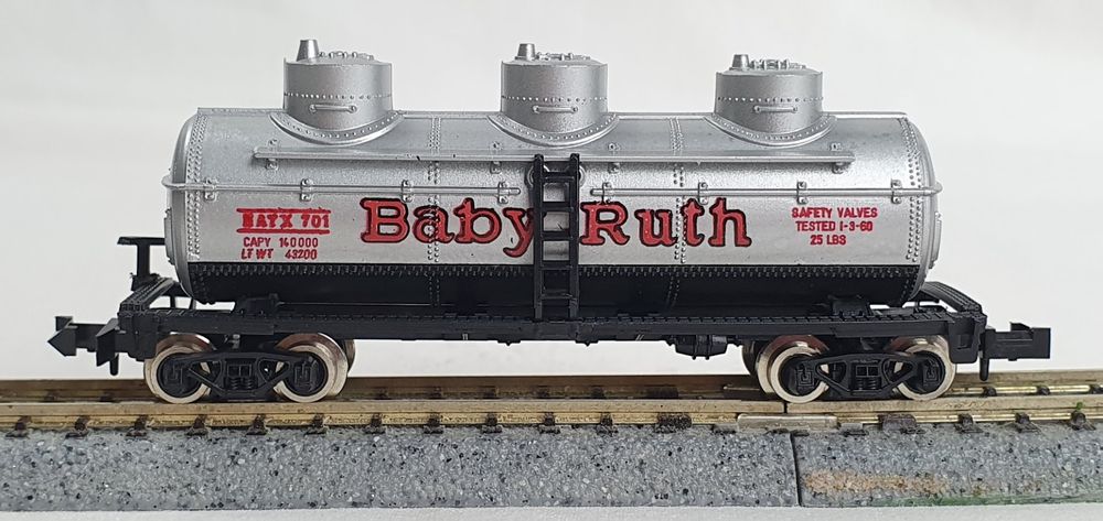 Model Power XXXX Spur N 3-Dom Tank Car Baby Ruth ATX 701 (Gebraucht) in ...