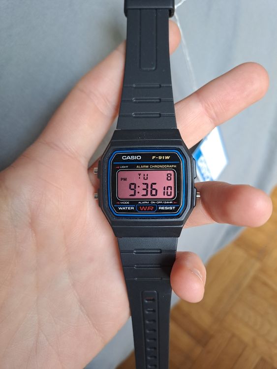 Casio F-91w pink mod (Neuf (Voir description)) à Lausanne pour CHF 45 ...