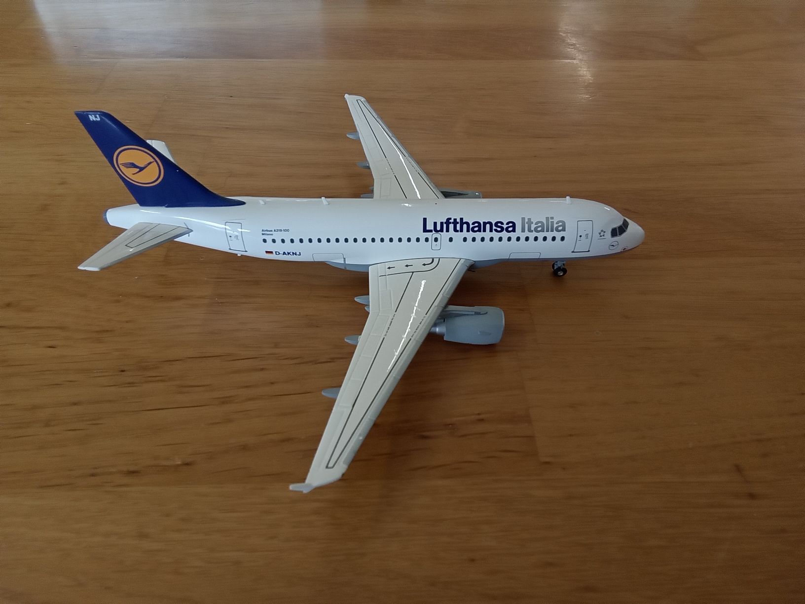 Lufthansa Italia Airbus A319-100 Modellflugzeug 1:200 (Neu (gemäss ...