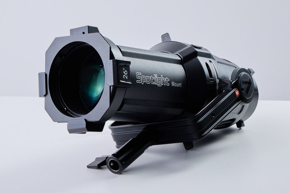 Aputure Spotlight mit extra Gobos (Gebraucht) in Zürich für CHF 450 ...
