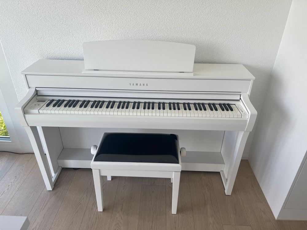 Yamaha CLP 745 Weiss (Neu (gemäss Beschreibung)) in Wetzikon ZH für CHF ...