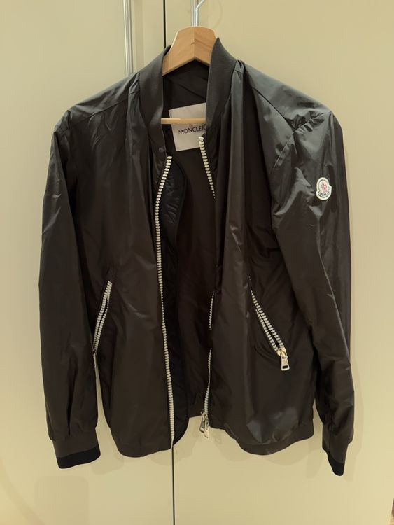 Moncler Windjacke Damen (D'occasion) à Bäch SZ pour CHF 450 – avec ...
