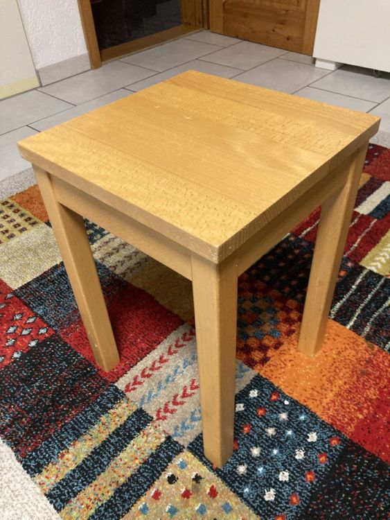 Schöner Hocker / Beistelltisch, Buche massiv (Gebraucht) in Wolfhalden für CHF 29 – nur Abholung ...