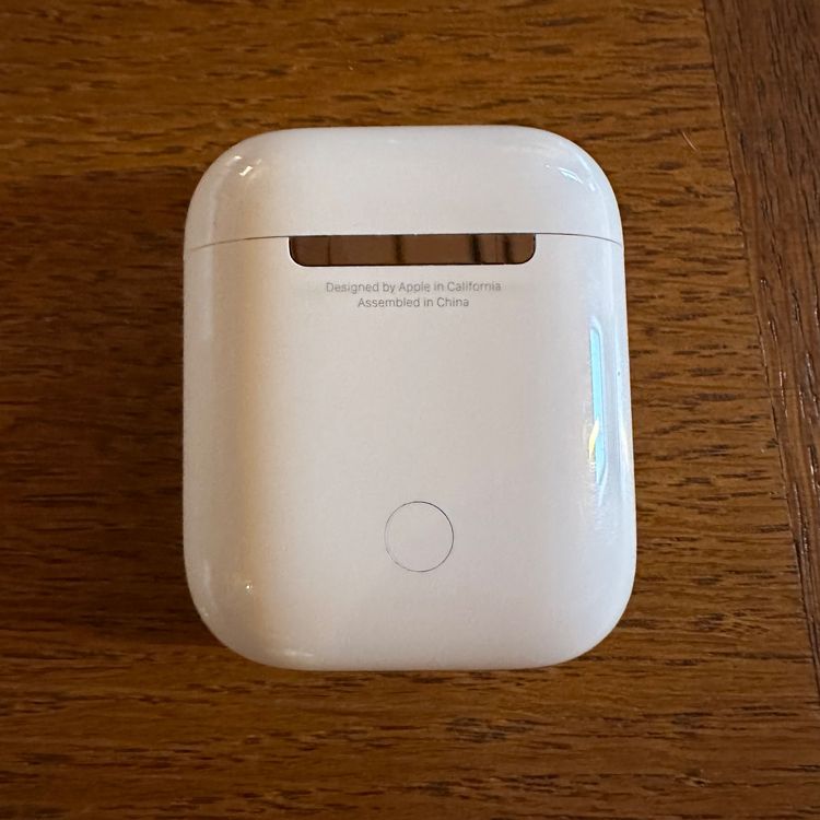 AirPods 1ère génération (Defekt) in Tramelan für CHF 10 – mit Lieferung ...