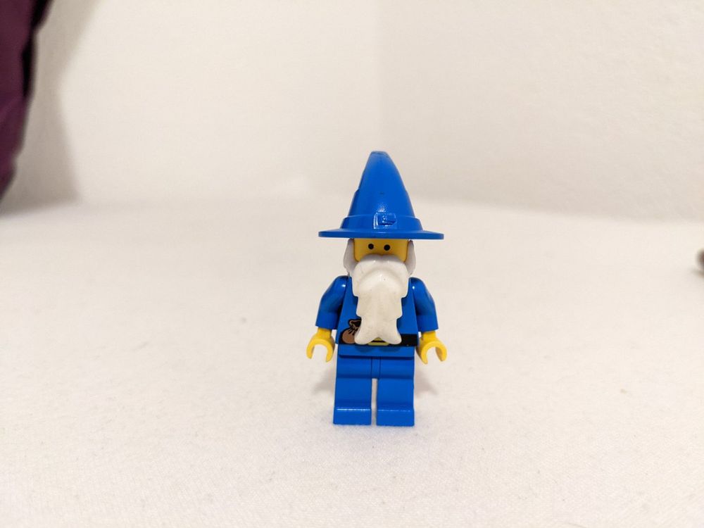 Lego Zauberer Merlin (Gebraucht) in Neuendorf für CHF 1.2 – mit ...