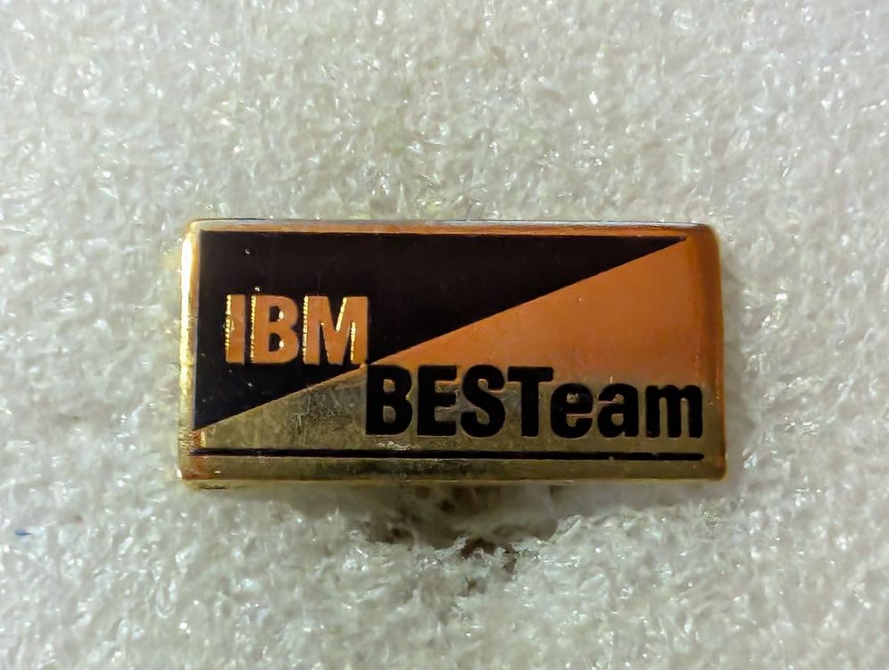 Ansteckpin 129: IBM Besteam | Kaufen auf Ricardo
