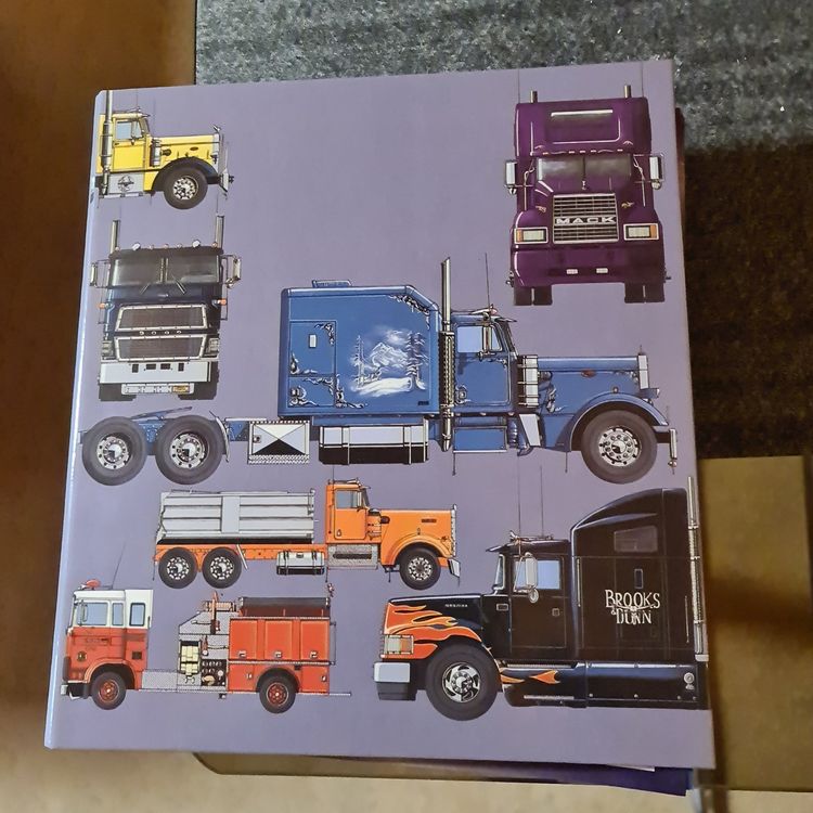 Trucks / 2 Fotoalbum (Neu (gemäss Beschreibung)) in Hütten für CHF 20 ...