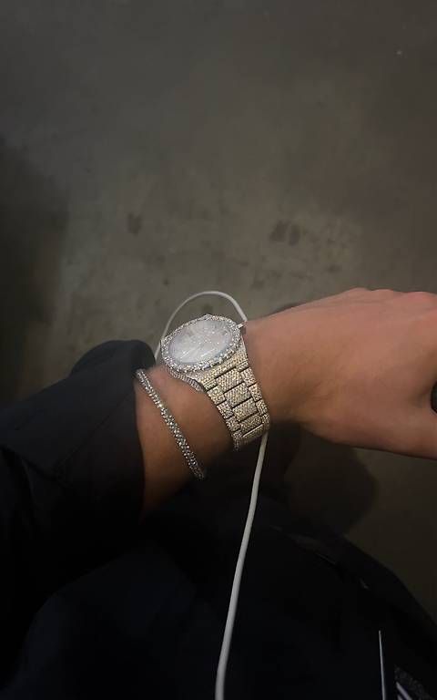 GLD FULLY ICED ALPHA ERA 316 (Gebraucht) in Dulliken für CHF 500 – nur ...