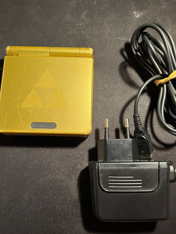 Gameboy Advance SP Zelda Original Edition Gold Nintendo (Gebraucht) in ...