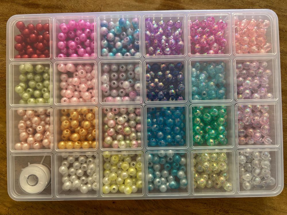 Box bunte Acryl Bastelperlen 6mm | Kaufen auf Ricardo