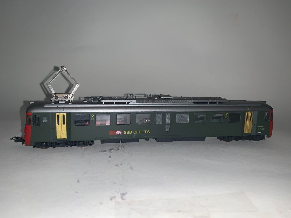 LIMA H0: SBB-Triebwagen RBe 4/4 1447 (Defekt) in Speicher für CHF 61 – mit Lieferung auf Ricardo ...