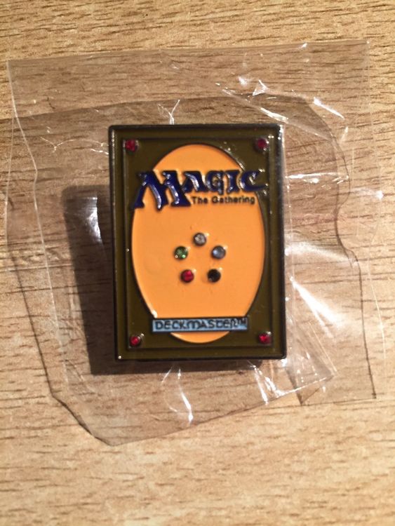 Magic the Gathering Pin (Neu und originalverpackt) in Rechthalten für ...