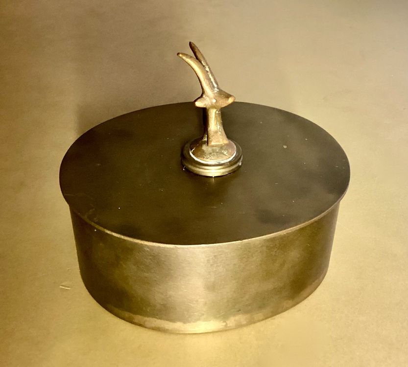 E., Schatulle Dose antik Messing "Steinbock" Bronze (Gebraucht) in Klosters für CHF 10 – nur ...