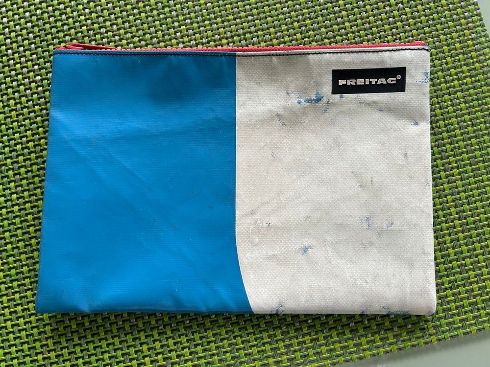 Kleine Freitag Tasche F07 CHUCK Etui Mappe für Tablet oder ? | Kaufen ...