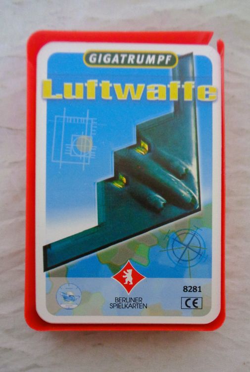 Flugzeug Quartett - Luftwaffe / 32 Karten ab Fr. 3.- (Gebraucht) in Bellach für CHF 4 – mit ...