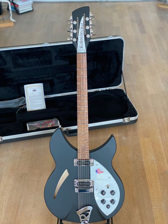 Guitare 12 cordes – Rickenbacker 330/12 Matte Black | Kaufen auf Ricardo