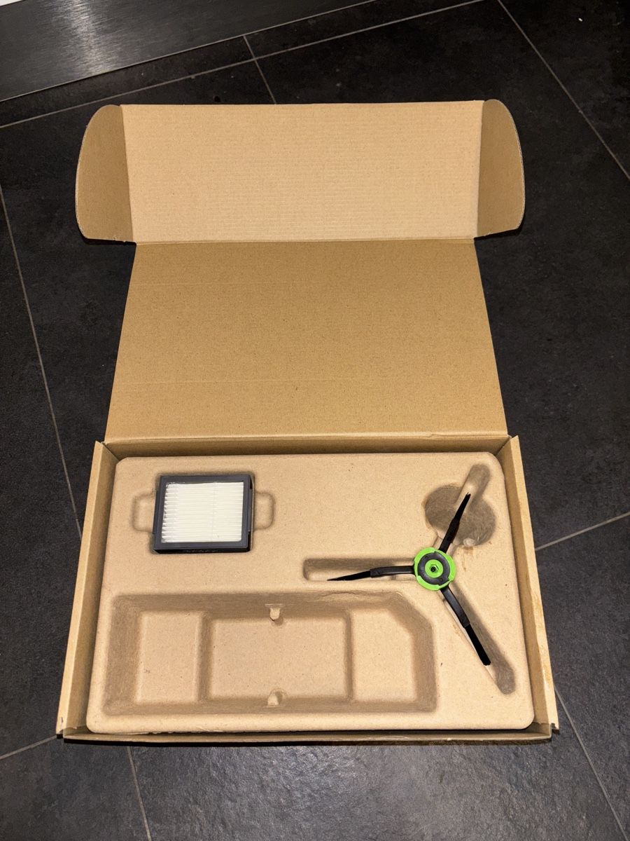 iRobot Roomba j7+ Aspirateur Robot & station Autovidage (D'occasion) à ...