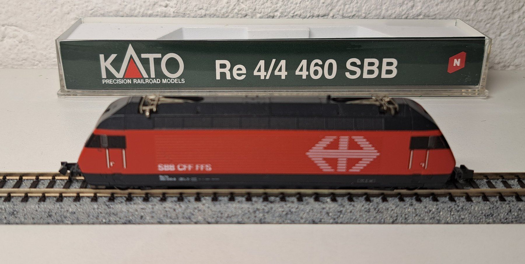 SBB Re 4/4 460045-8 Kato Spur N Analog in OVP (Gebraucht) in Salez für ...