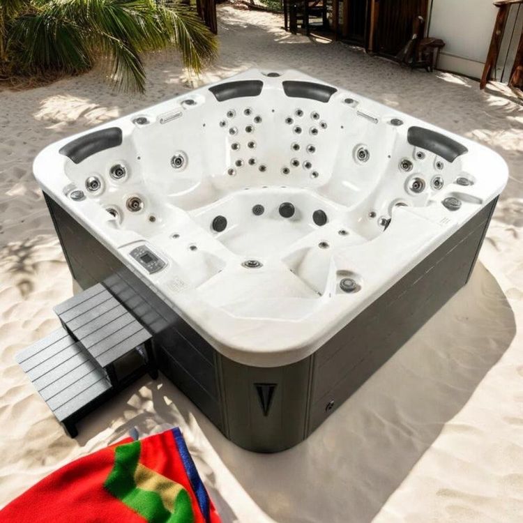 Whirlpool Jacuzzi Oslo Outdoor für 6 Personen 230cm x 250 cm (Neu und ...