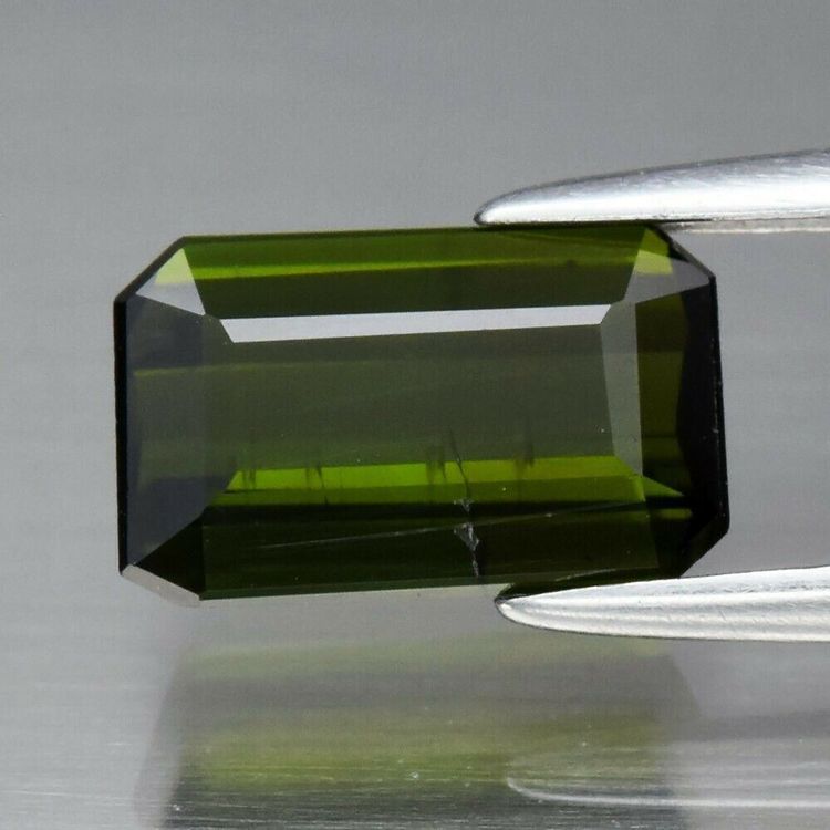 1.39 ct - Natürlicher grüner Turmalin (Neu und originalverpackt) in ...