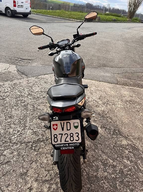 Suzuki SV650 - 35 KW (D'occasion) à vufflens-la-ville pour CHF 3500 ...