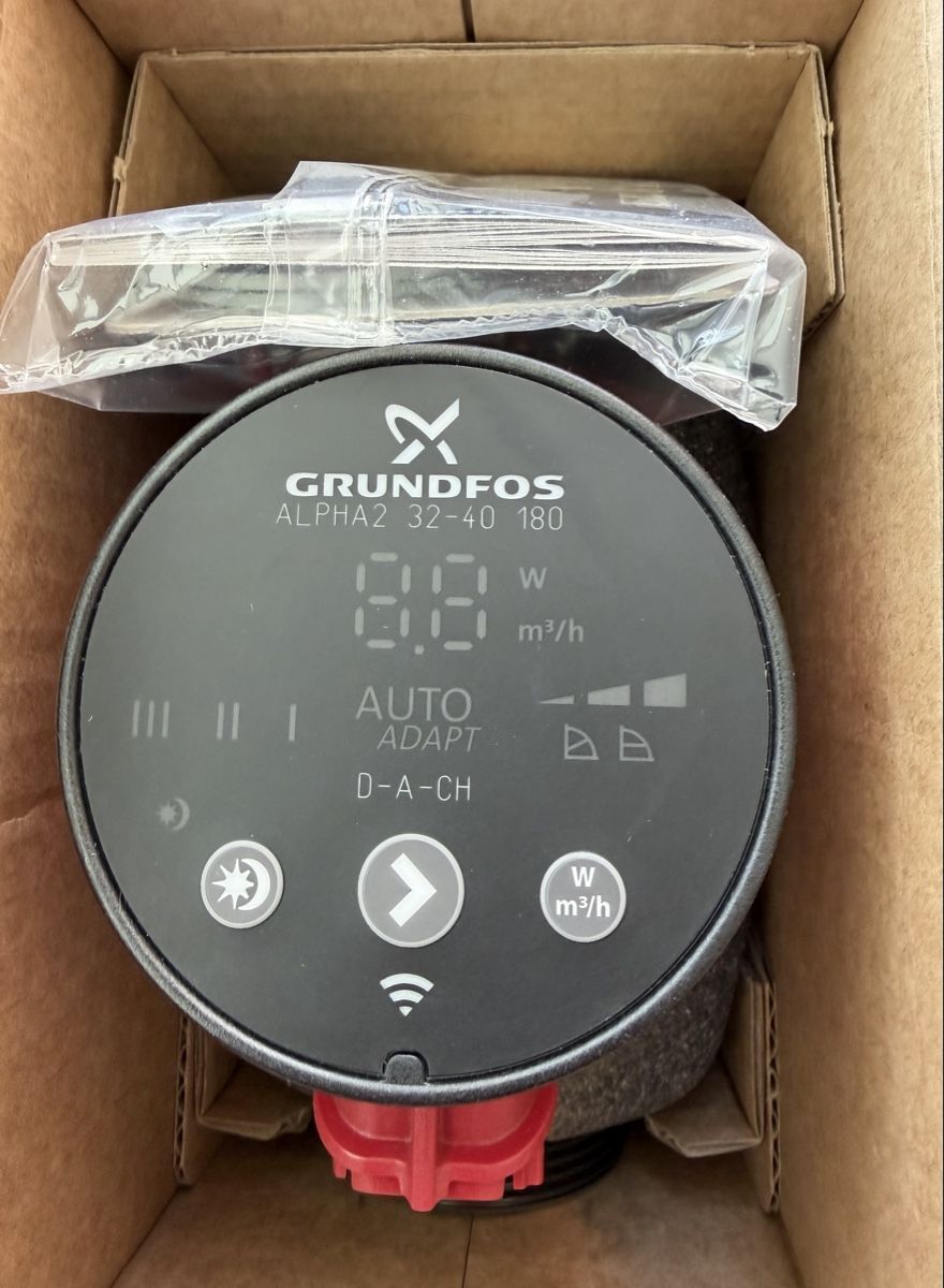 4 Pompes de circulation Grundfos Alpha2 32-40 180, neuve (Neuf avec ...