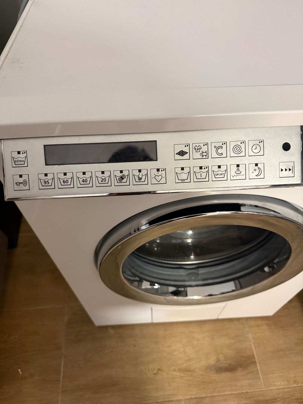 V-Zug Waschmaschine Adora SL in sehr guten Zustand 399,- (Gebraucht) in ...