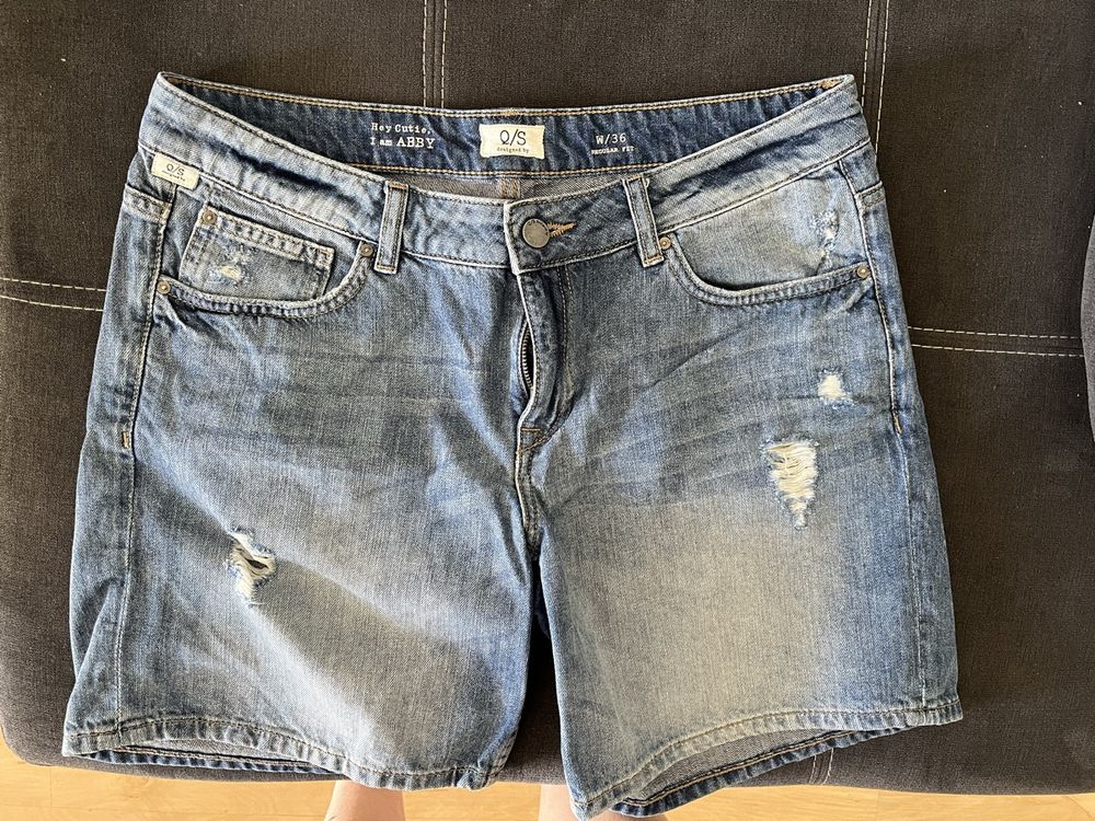 Jeans Shorts (Neu und originalverpackt) in Eichberg für CHF 23 – mit Lieferung auf Ricardo kaufen