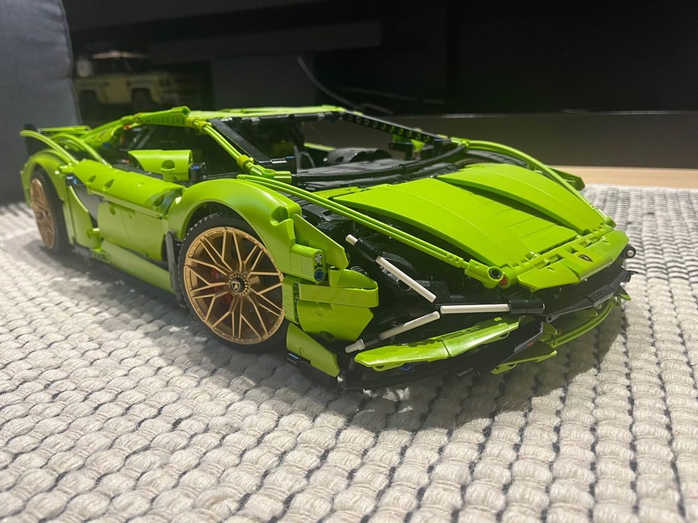 Lego Technic Lamborghini Sian (Gebraucht) in COMMUGNY für CHF 160 – mit ...