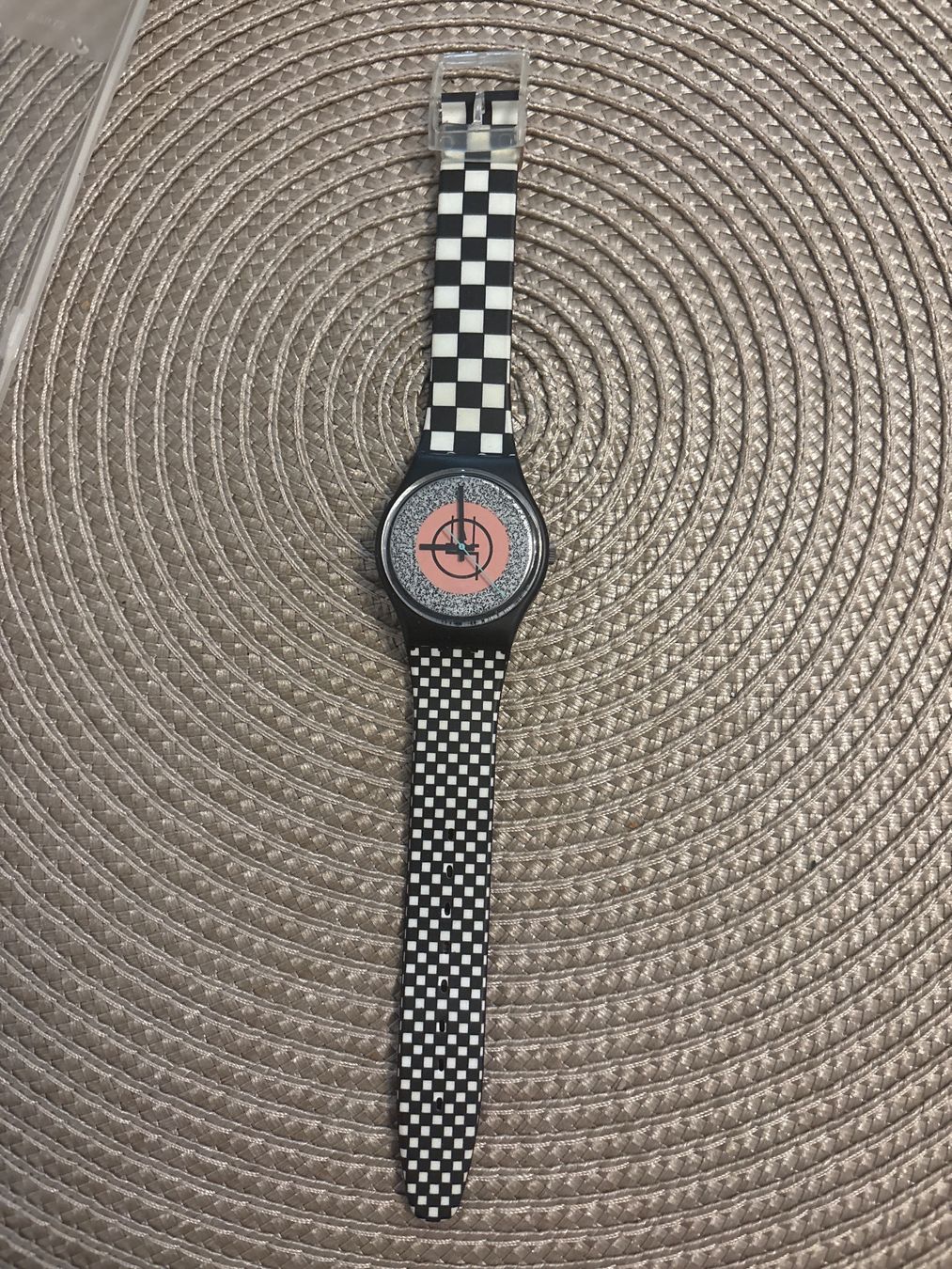 Swatch Quartz - Rare Modèle Damier - Vintage (Défectueux) à pringy pour ...