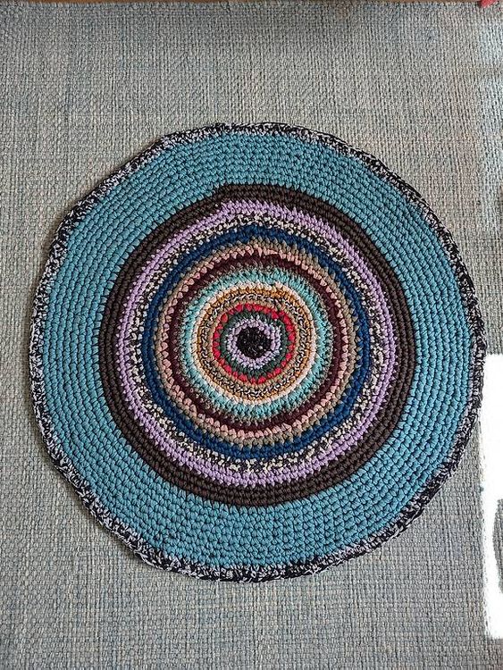 Teppich rund Handarbeit, neu (Neu (gemäss Beschreibung)) in Chur für ...