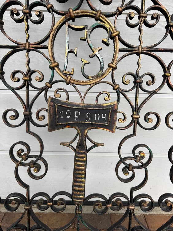 🔴 antikes Eisengitter Metzger 1904 🔴 (Gebraucht) in Schönenwerd für CHF ...