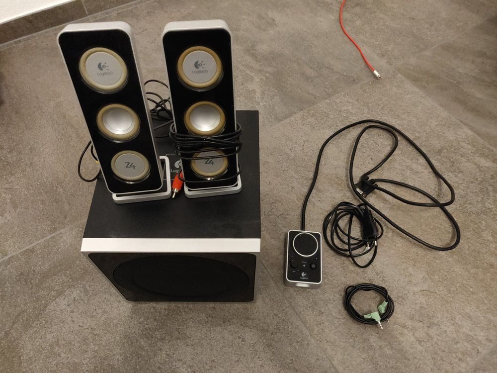 Logitech Z4 (Gebraucht) in Sevelen für CHF 20 – nur Abholung auf ...