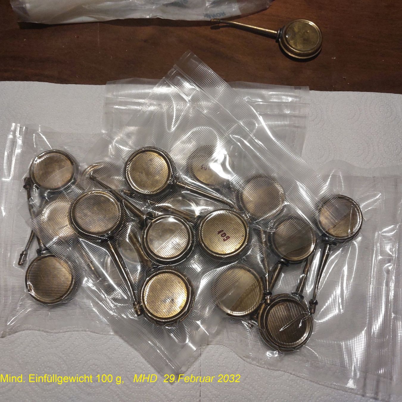 100 Gramm Oelstitzli, Ölkännchen, Öler, Militär (Gebraucht) in Zürich für CHF 12 – mit Lieferung ...