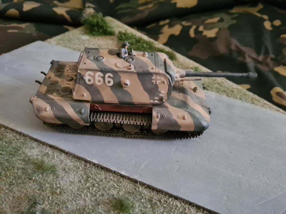 1/72 E-100 Heavy Tank (Gebraucht) in Möriken AG für CHF 25 – mit Lieferung auf Ricardo kaufen