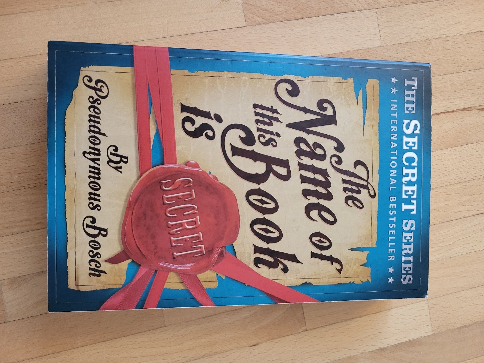 The name of this book is a secret - Englisch (Neu (gemäss Beschreibung ...