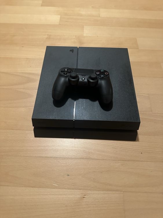 PS4 inkl. Controller (Gebraucht) in Sins für CHF 60 – mit Lieferung auf Ricardo kaufen