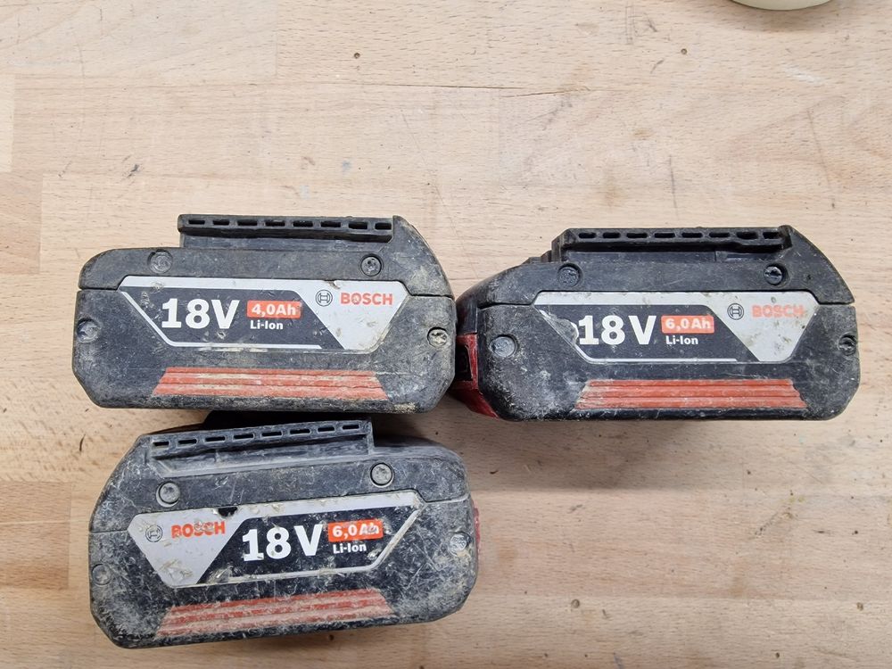 3x Bosch Professional Akku 18V 2x 6Ah 1x 4Ah (4) (Defekt) in Hinwil für CHF 60 – mit Lieferung ...