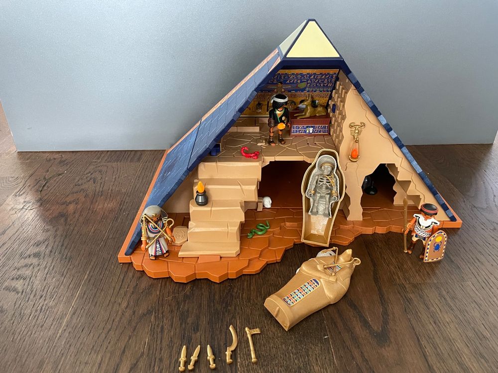 Playmobil Pyramide des Pharao (Gebraucht) in Inwil für CHF 12 – mit ...